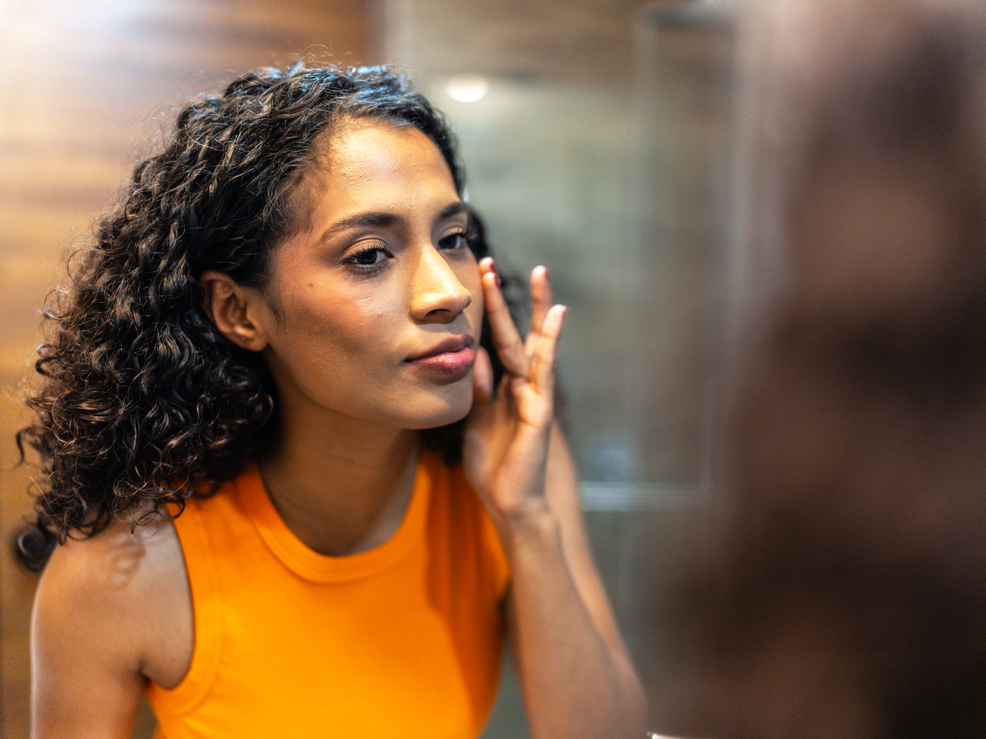 Why You Should Wear Sunscreen on Your Next Flight - Daily Passport